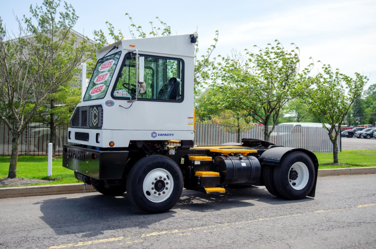 Capacity Truck Sales, Rental, and Repair | Rob's Automotive & Collision
